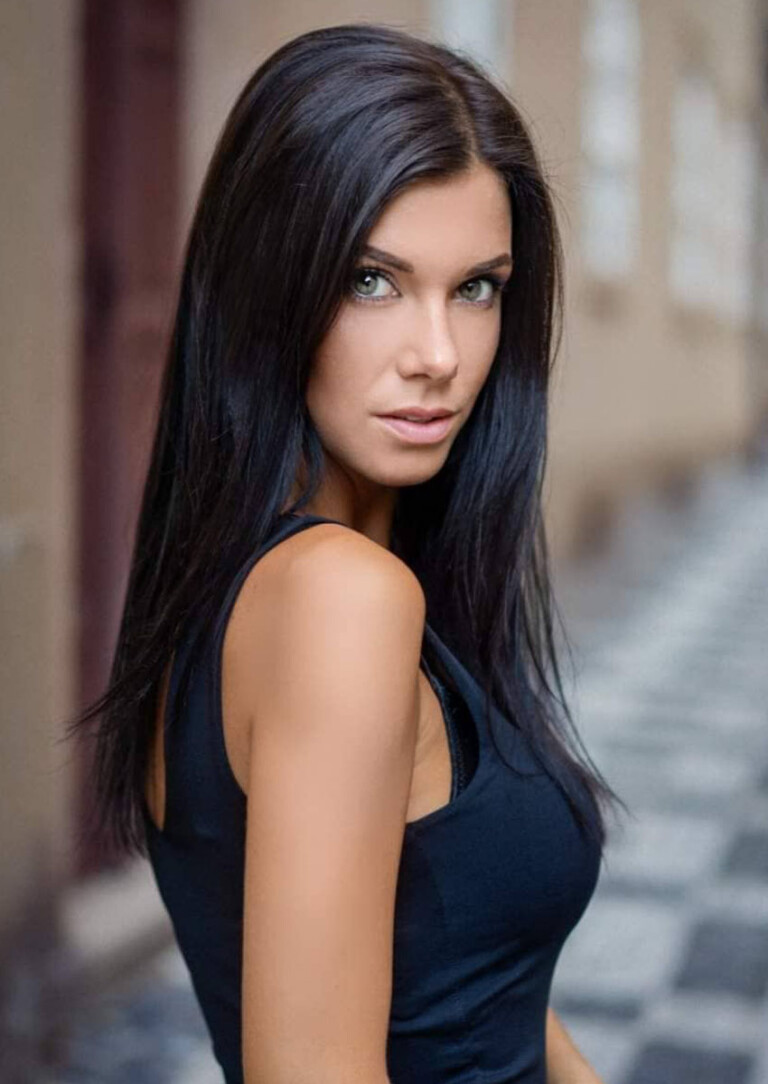 Tereza Pol - MODELKY A HOSTESKY D.F.C. FASHION CLUB - MODELINGOVÁ AGENTURA